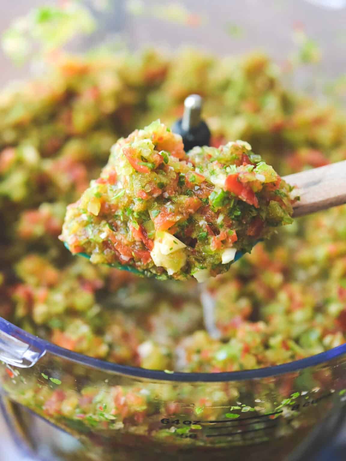 How to Make Puerto Rican Sofrito - Recaito